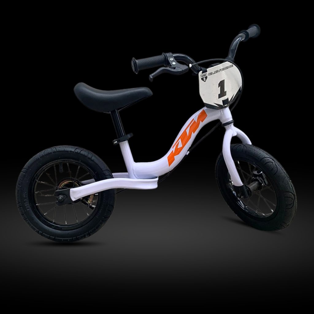 STRIDER BICICLETA BALANCE EDICIÓN MOTO - Elevenine® Bikes · Carpas